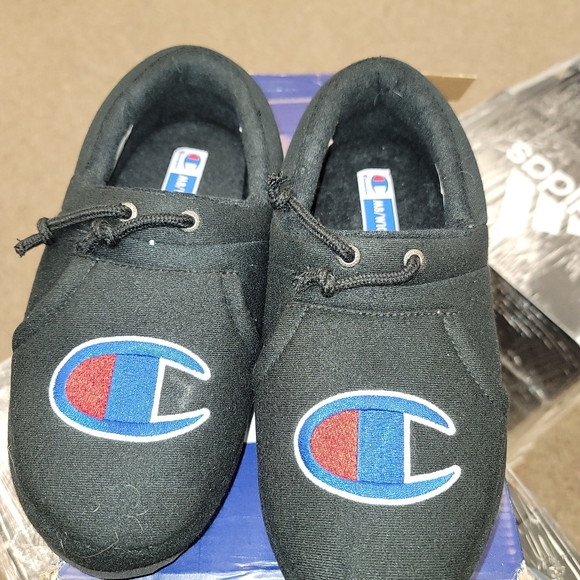 Champion | Shoes | Mens Champion University Ii Slippers House Shoes ...